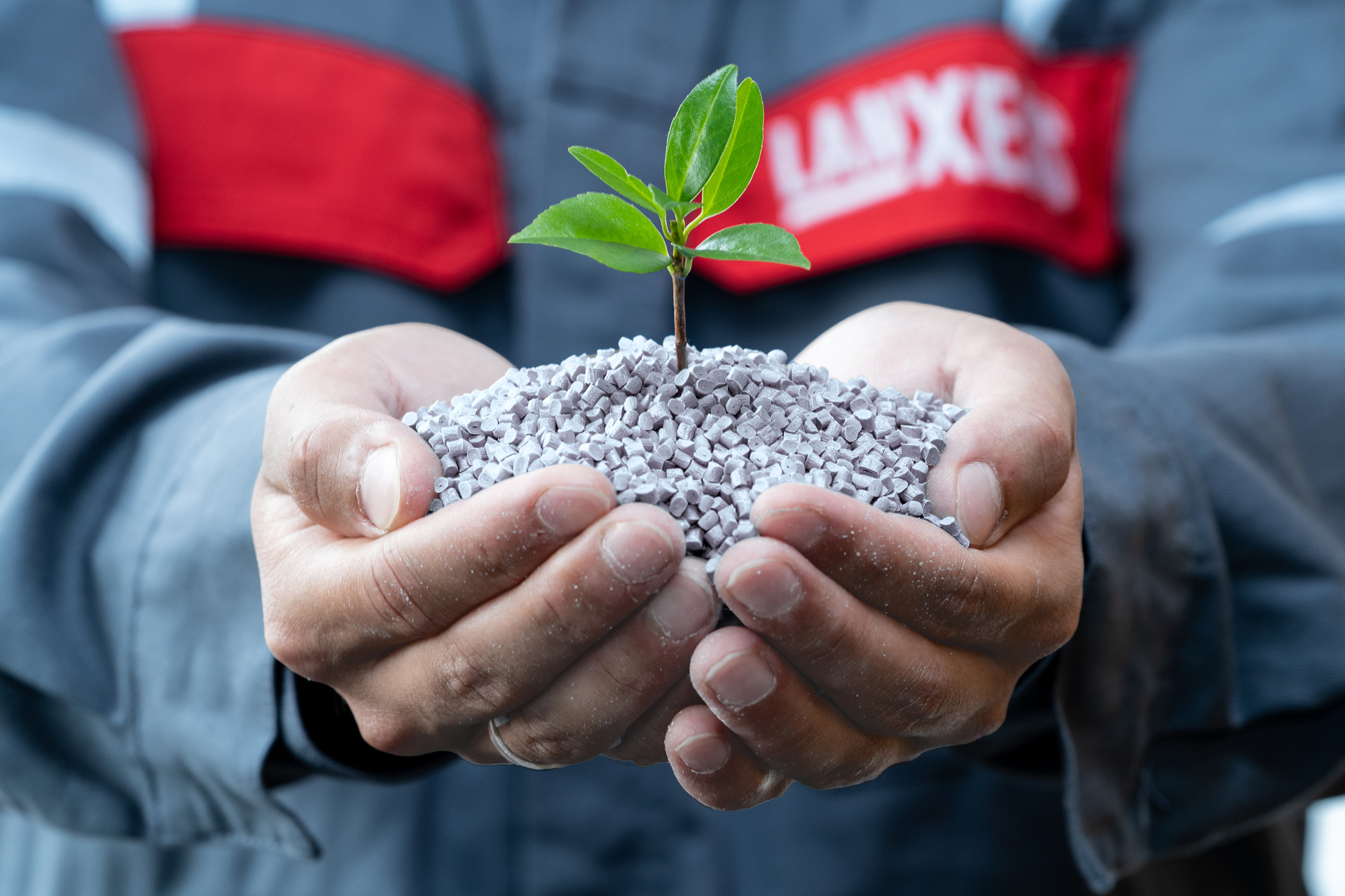 Mesamoll Plasticizer From LANXESS Now Even More Sustainable - Modern ...